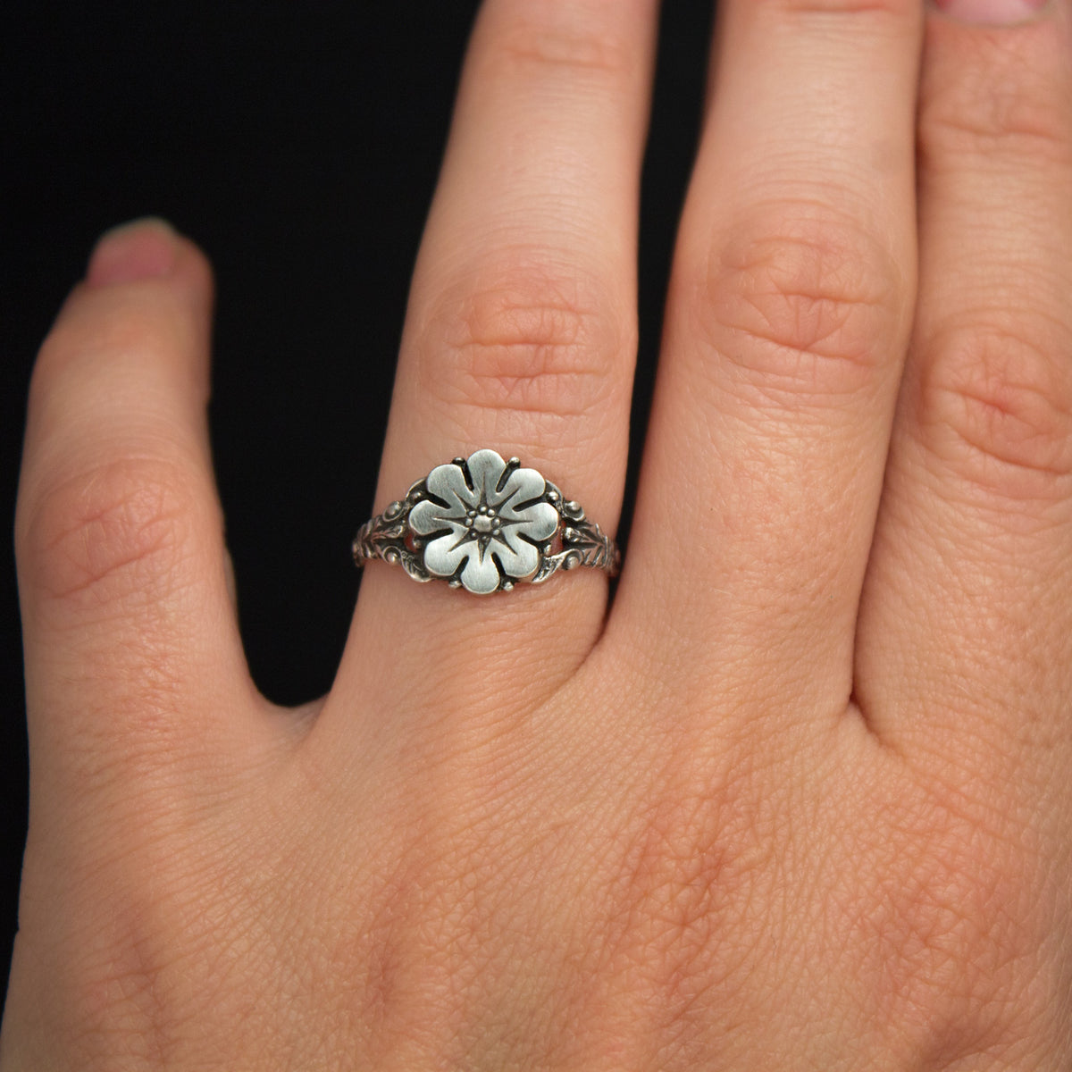 Sterling Silver Daisy Ring - Vintage Style Flower Ring